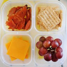 15 Quick Bento Box Snack Ideas | MOMables